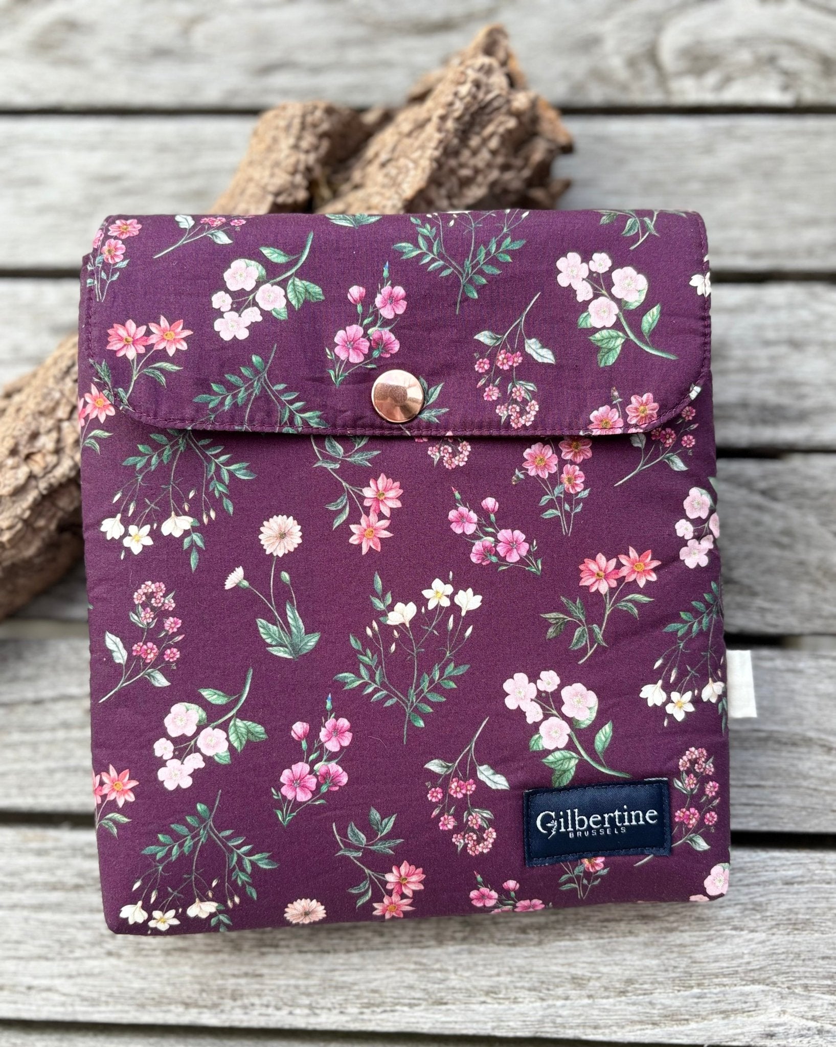 Pochette liseuse 7 pouces Plum and cherry – Gilbertine Brussels