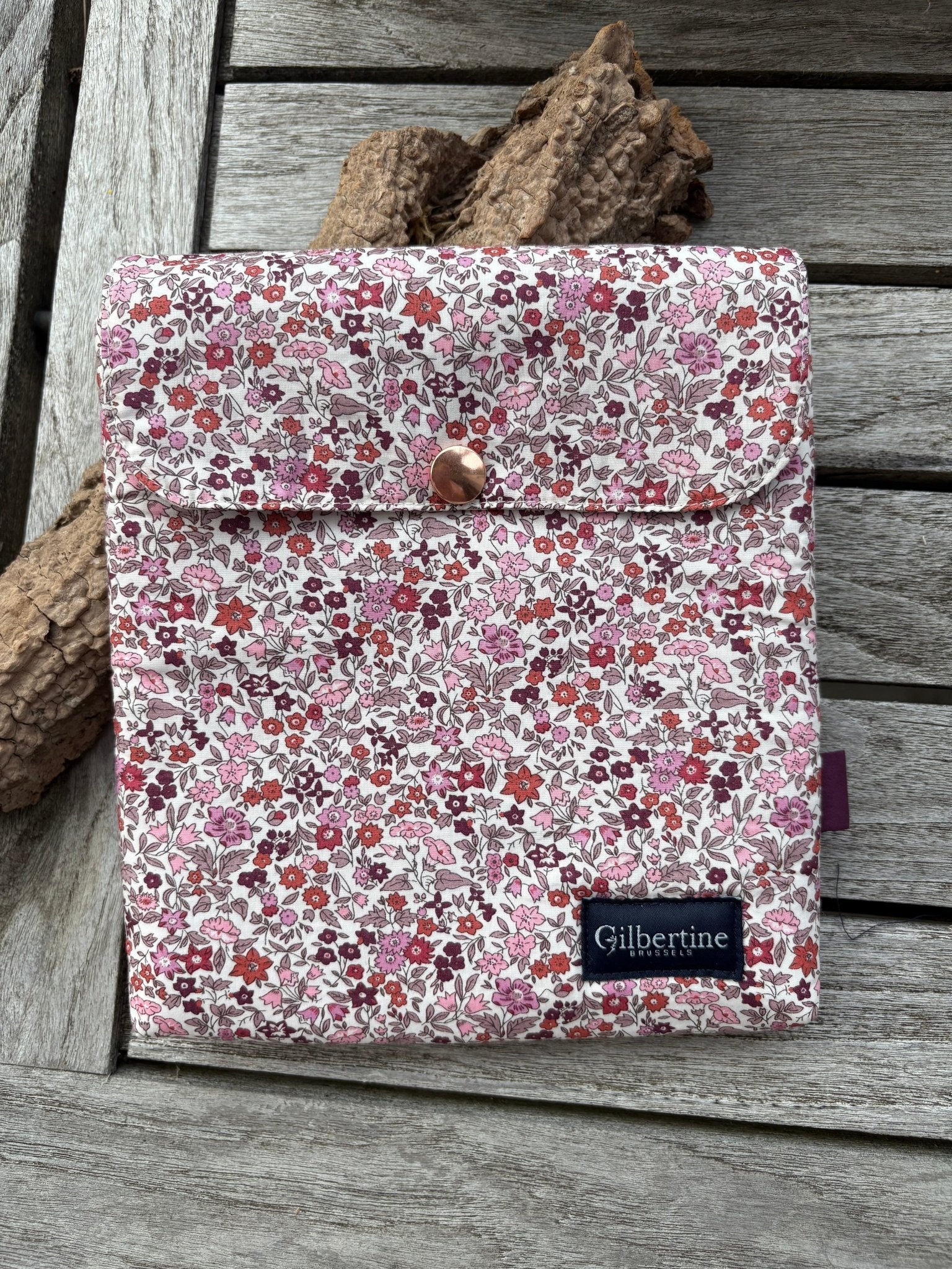 Pochette liseuse 7 pouces The road of flavours – Gilbertine Brussels